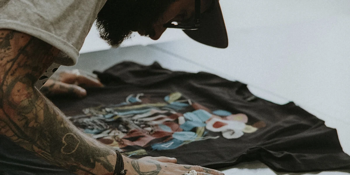 How to Identify High Quality Graphic T Shirts: A Guide to Choosing the ...
